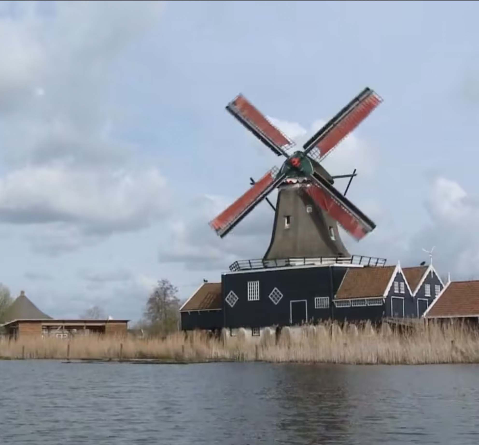 Holland bewegt uns! - METAFRAME Studios